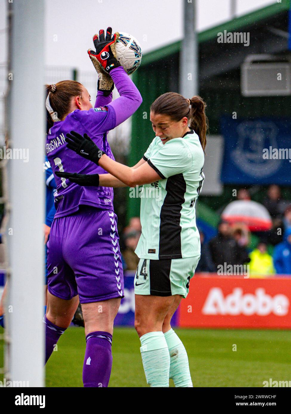 England, 10th March 2024: Chelsea striker Fran Kirby (14) running into ...