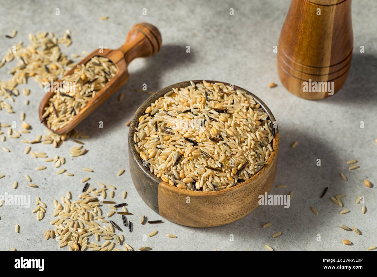 Dry wild rice hi-res stock photography and images - Alamy
