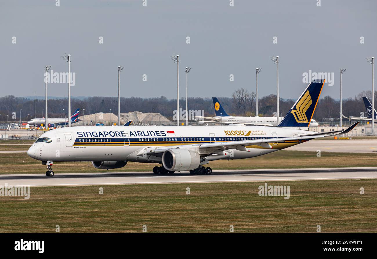Ein Airbus A350-941 von Singapore Airlines startet von der Südbahn des ...