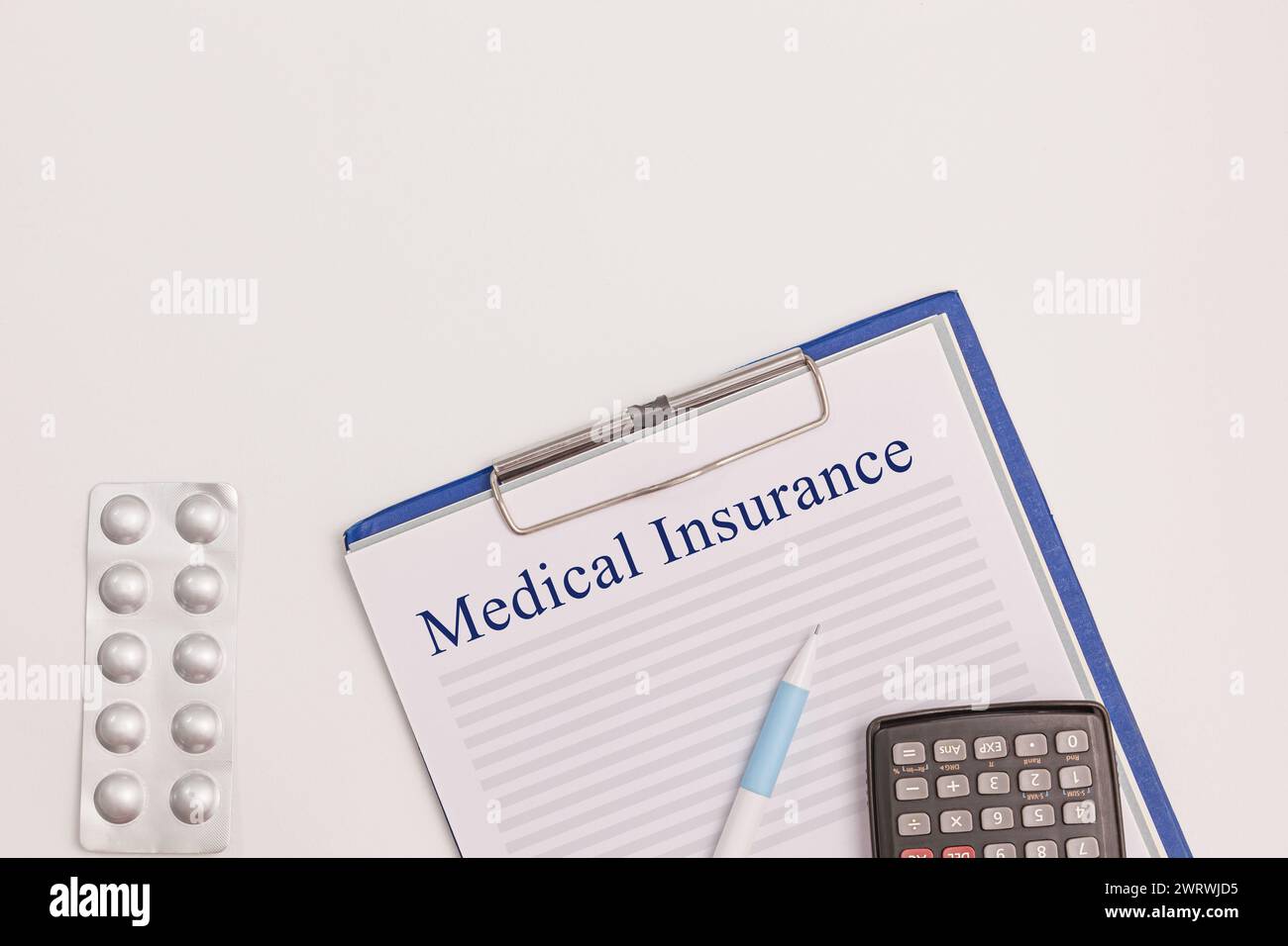 Health insurance paper family hi-res stock photography and images - Alamy