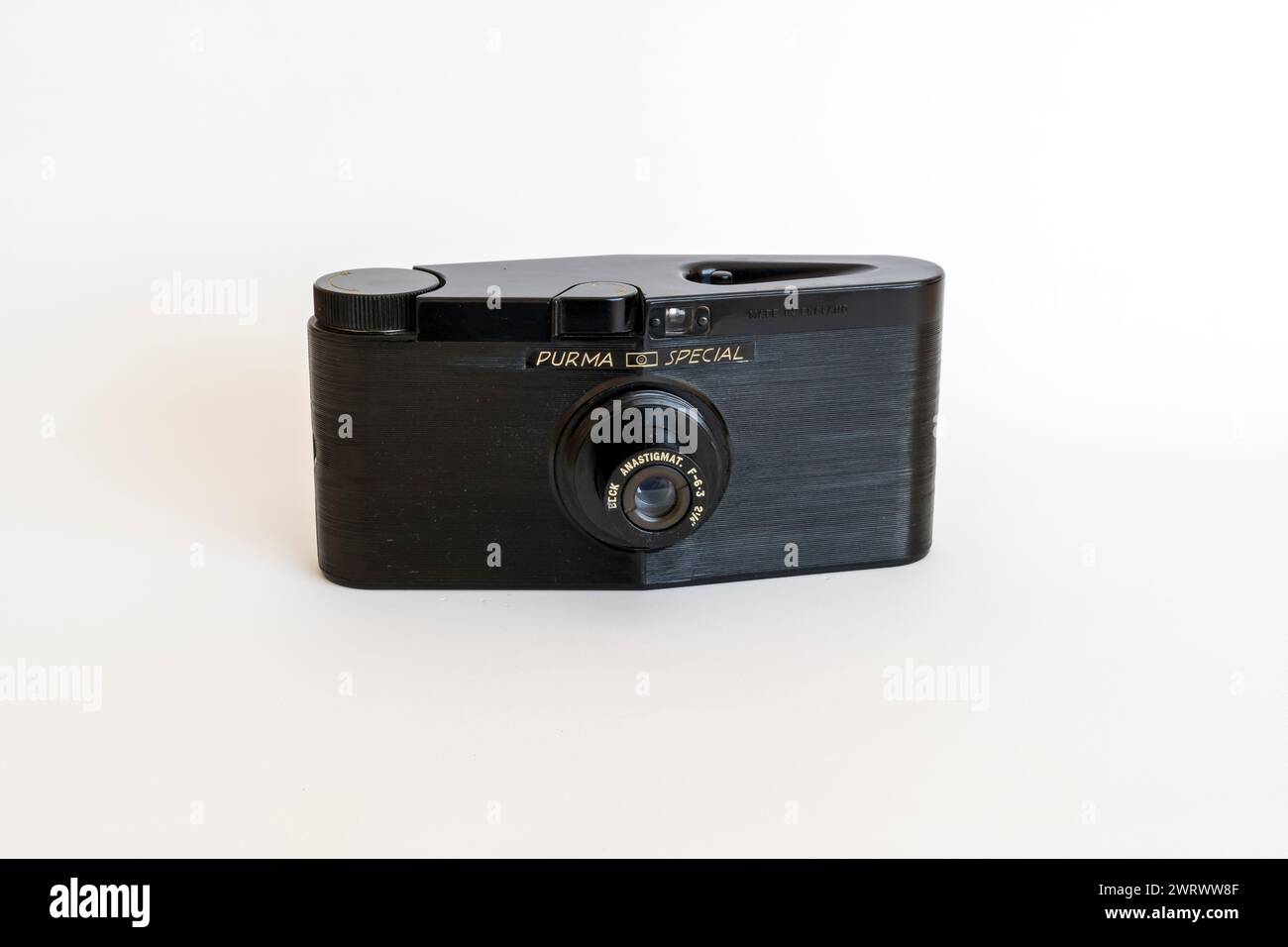 3 speed metalfocal plane shutter hi-res stock photography and images ...