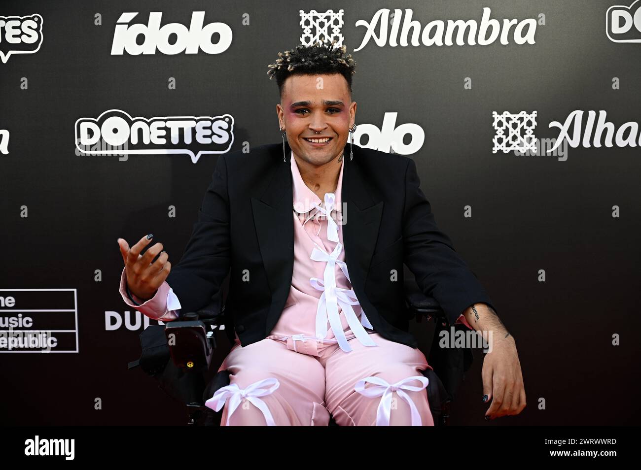 Tiktoker Alan 'El Ruedas' poses at the photocall of the 'Premios Ídolo ...