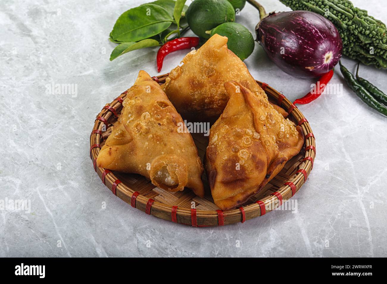 Indian cuisine - fries crispy stuffed samosa Stock Photo - Alamy