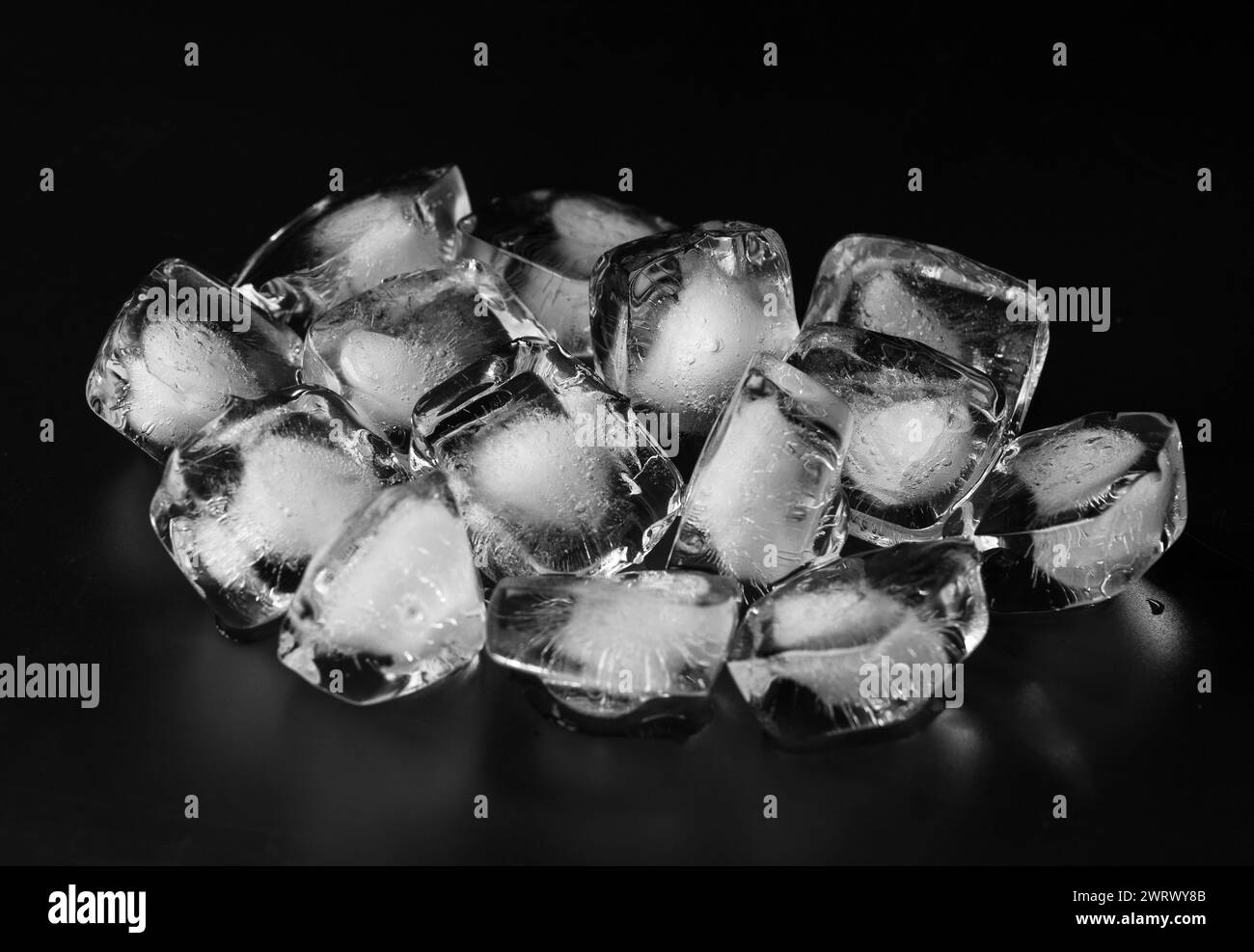 Ice block on black hi-res stock photography and images - Alamy