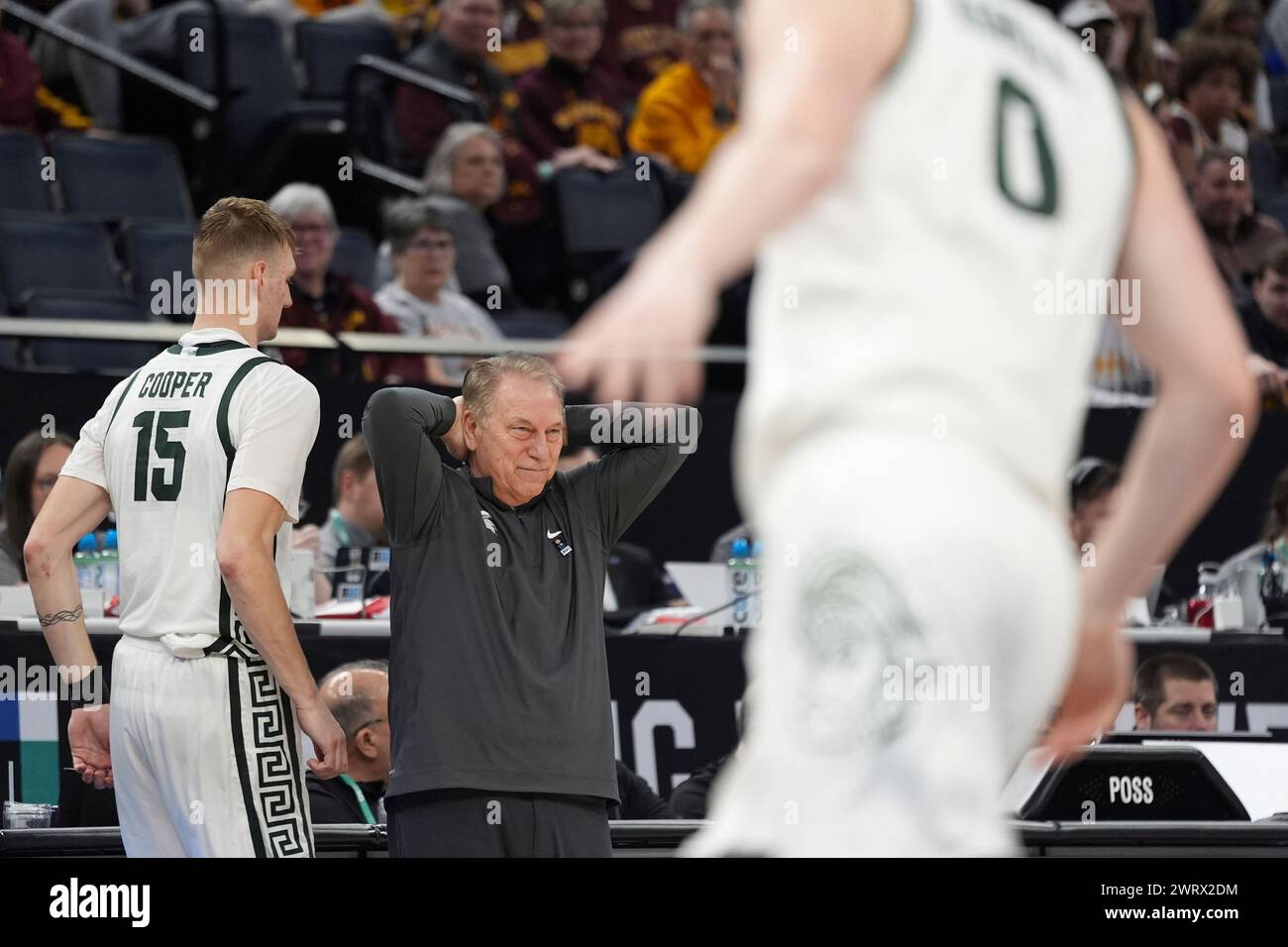 Michigan State head coach Tom Izzo, center, reacts during the second ...