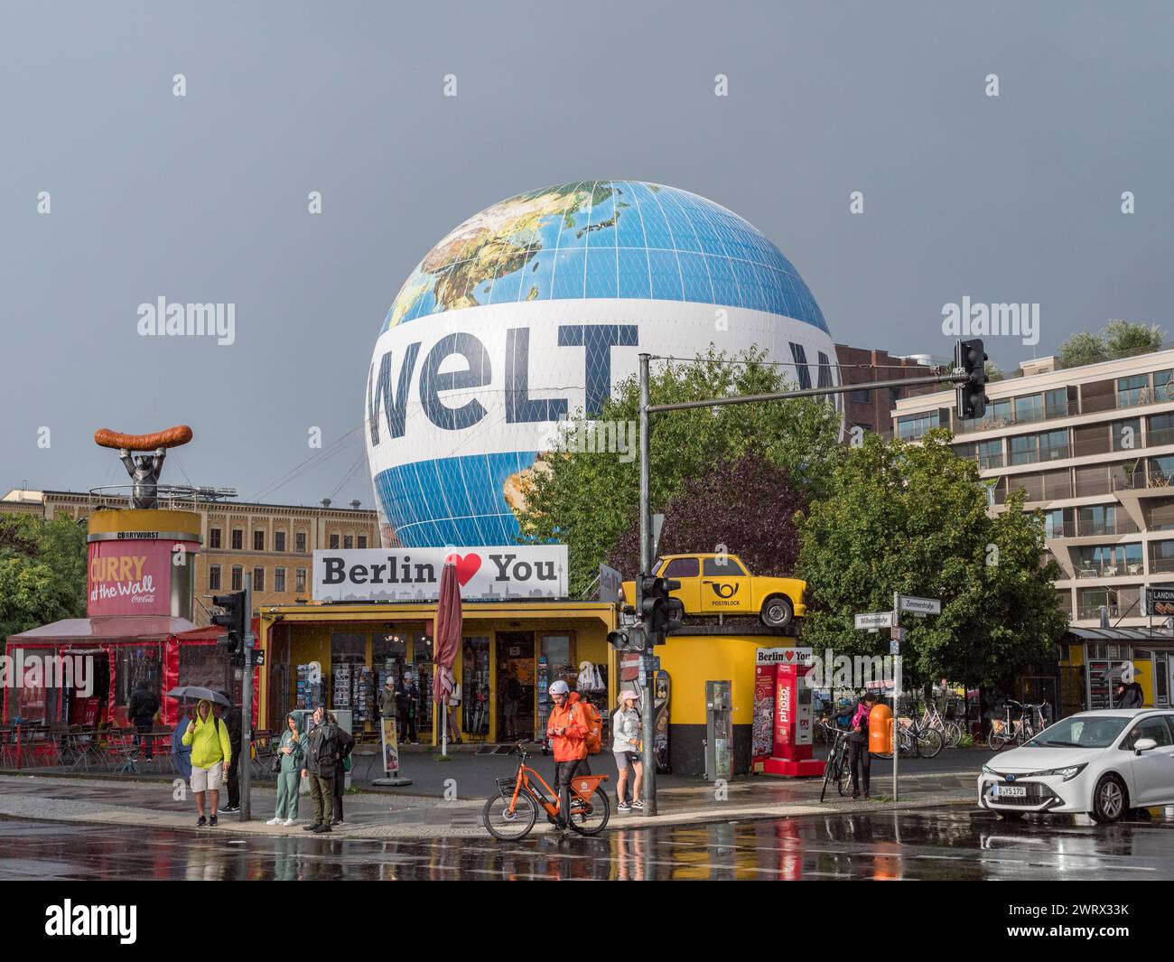 The Welt balloon, Trabiwood, is a helium balloon depicting the globe ...