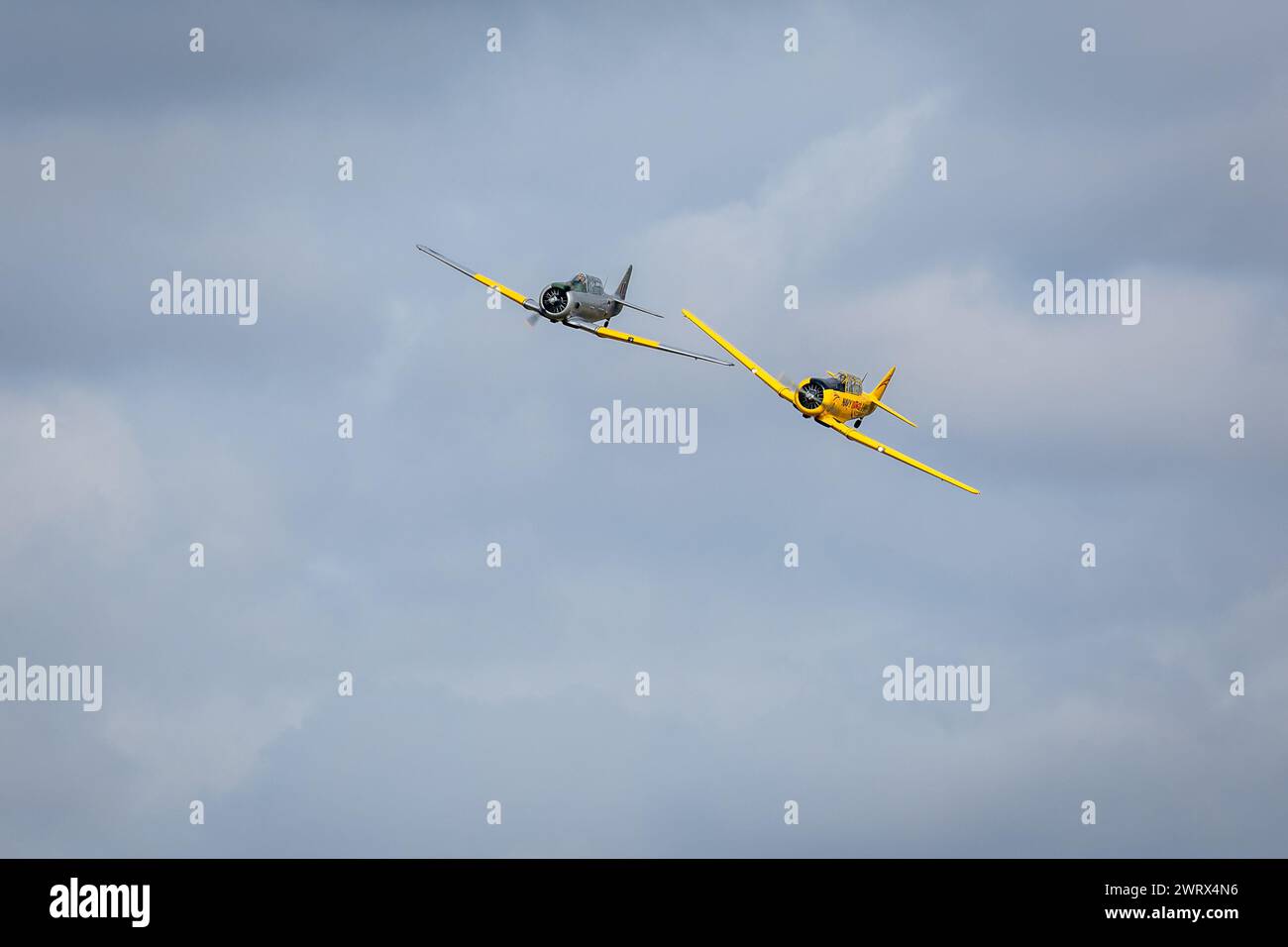 1942 Harvard FE511 & Navy Wings - 1954 Harvard T6 ‘G-NWHF, airborne at ...