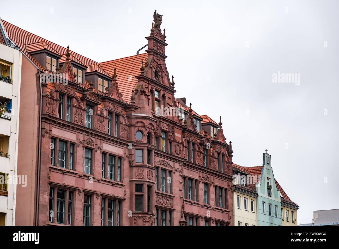View to waterfront promenade at spree river hi-res stock photography ...