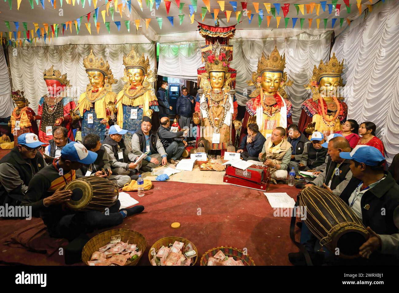 Buddhist communities hi-res stock photography and images - Alamy