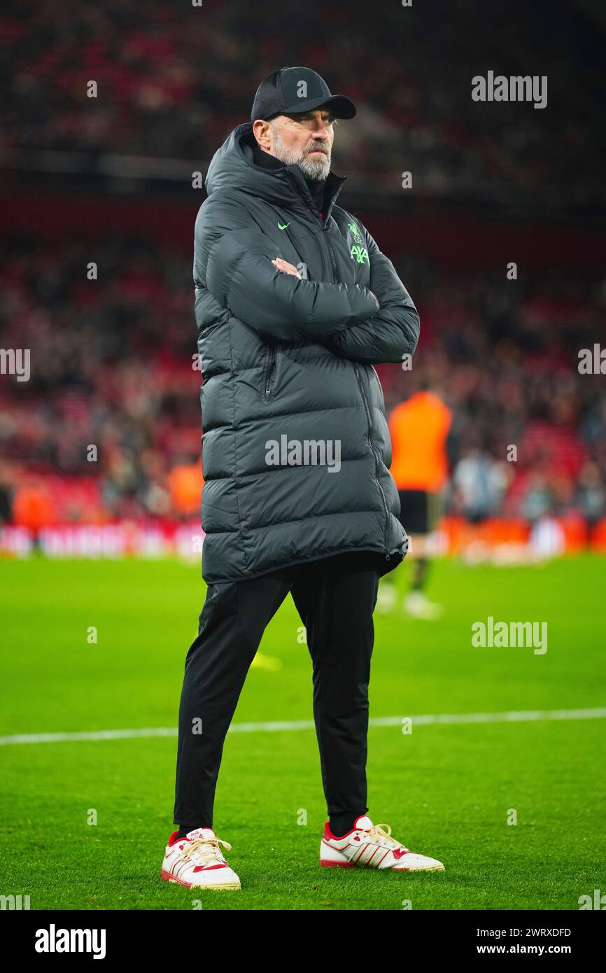 Liverpool's manager Jurgen Klopp stands on the pitch during warmup ...
