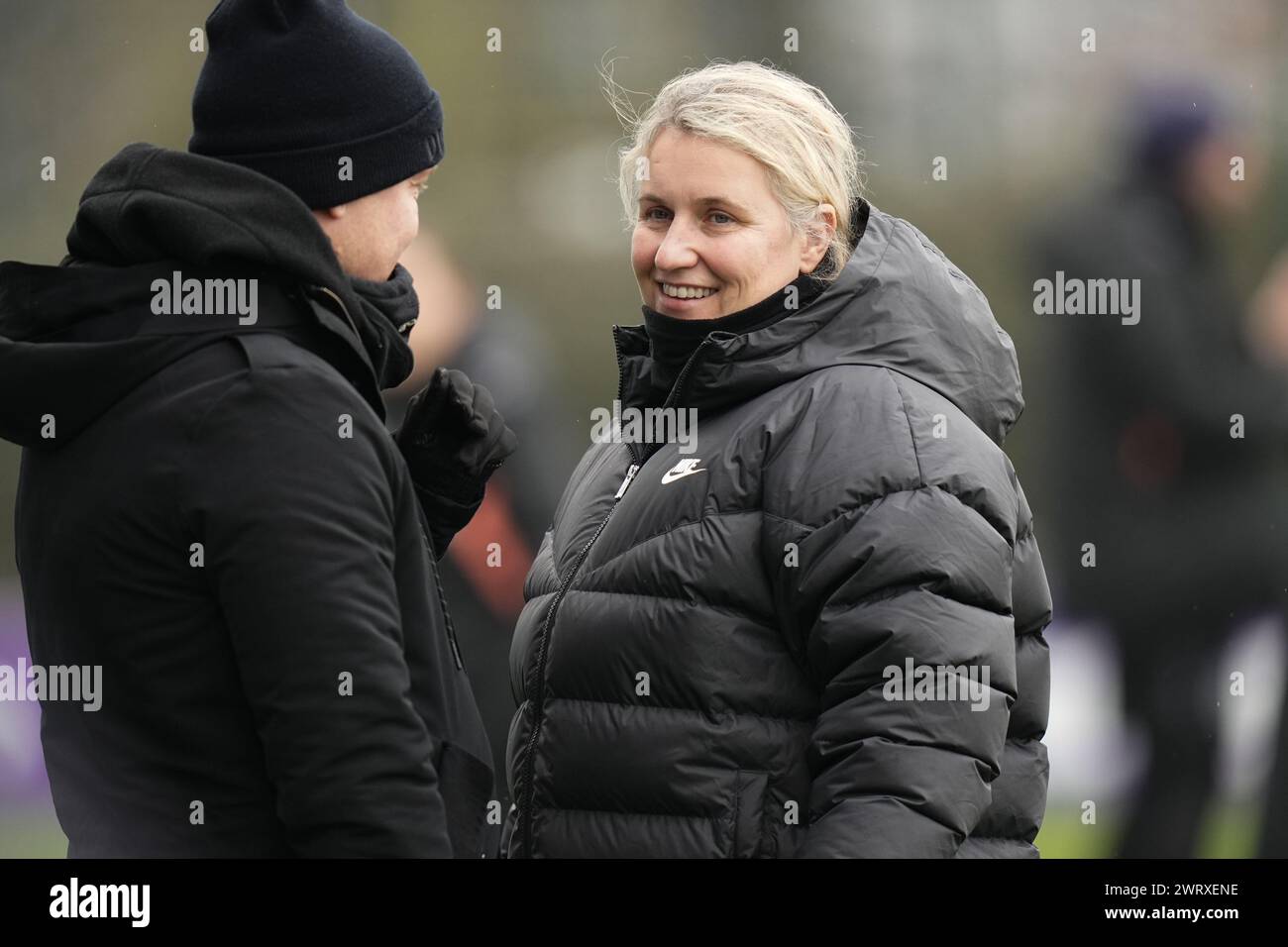 Chelsea fans female hi-res stock photography and images - Alamy