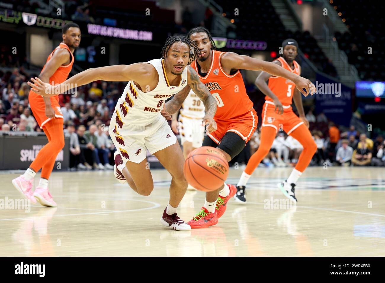 CLEVELAND, OH - MARCH 14: Central Michigan Chippewas guard Derrick ...