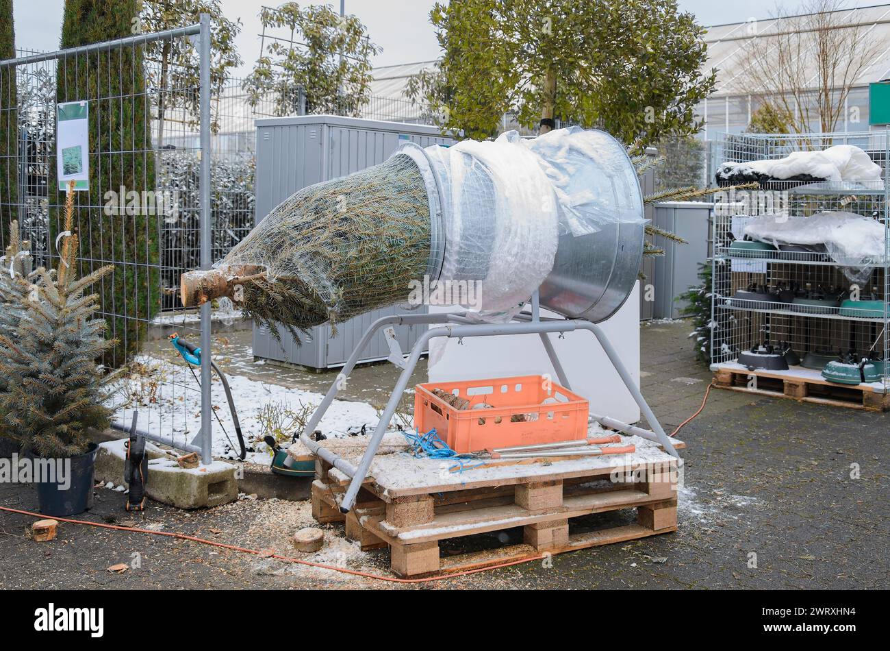 Automated tree hi-res stock photography and images - Alamy