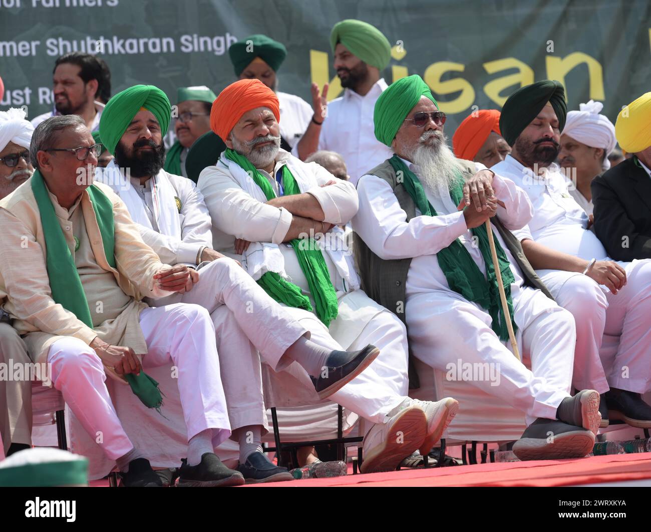 Mazdoor hi-res stock photography and images - Alamy