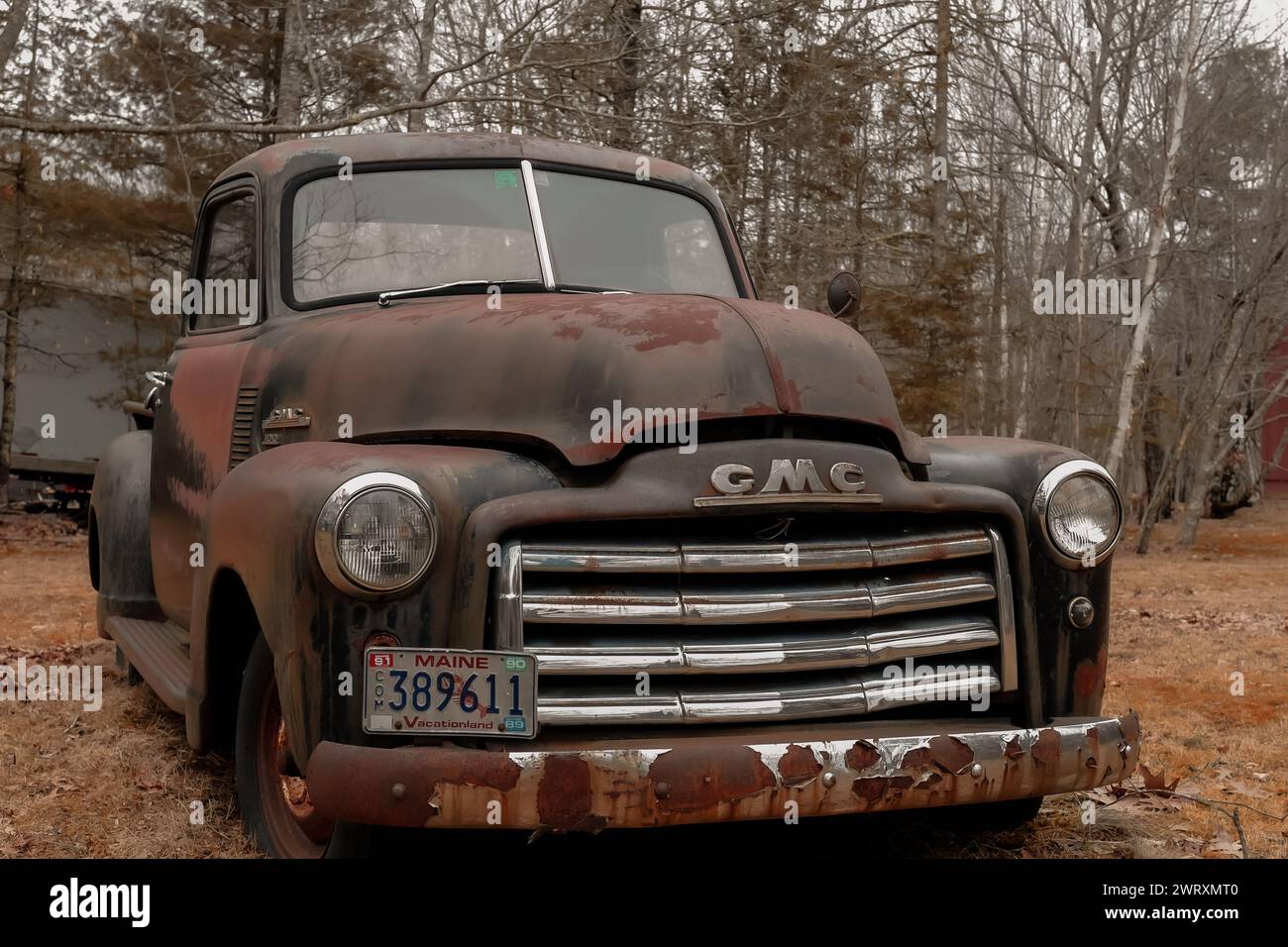 Old rusty truck in nature hi-res stock photography and images - Alamy
