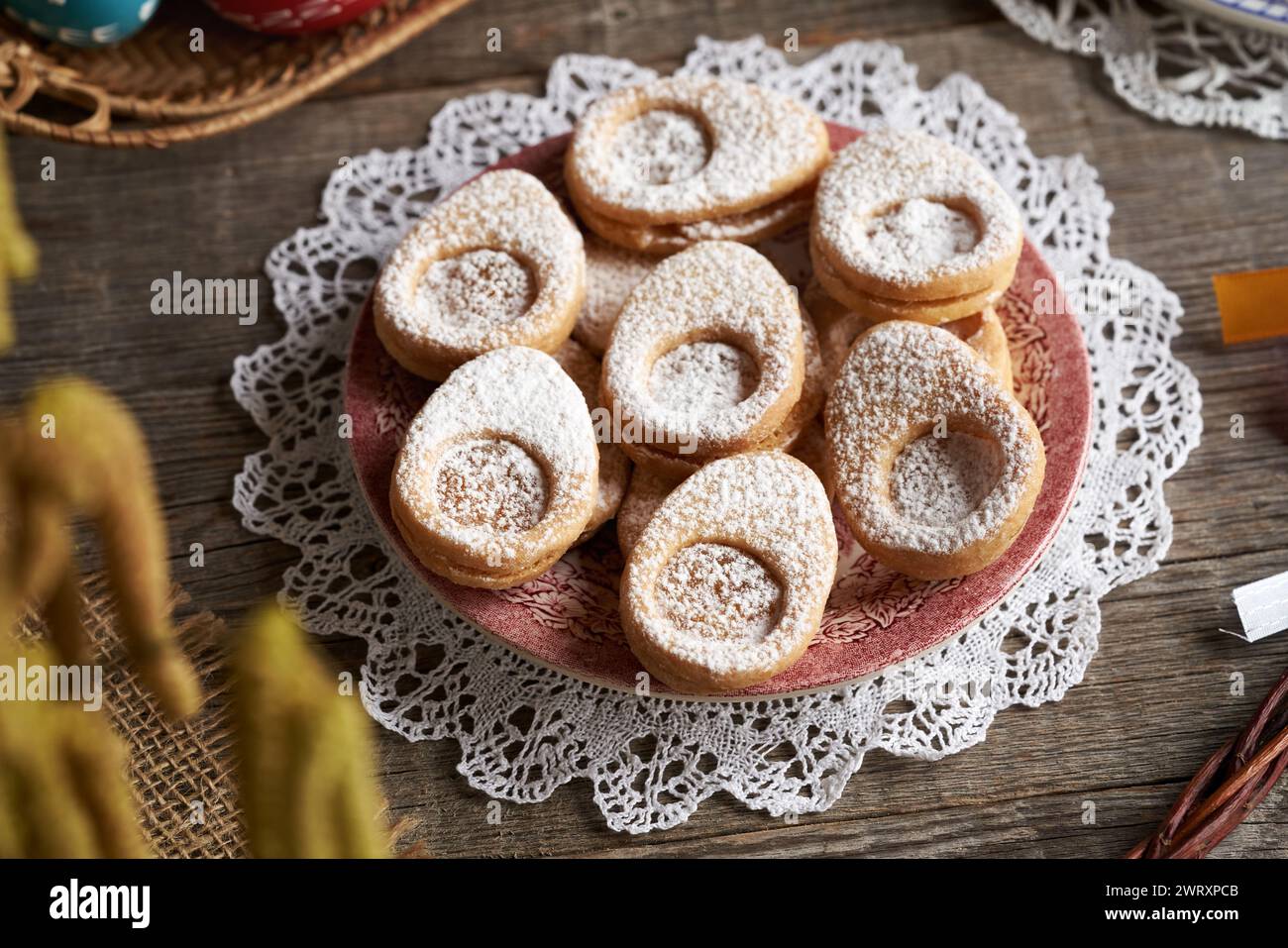 Easter cookies in shape hi-res stock photography and images - Alamy