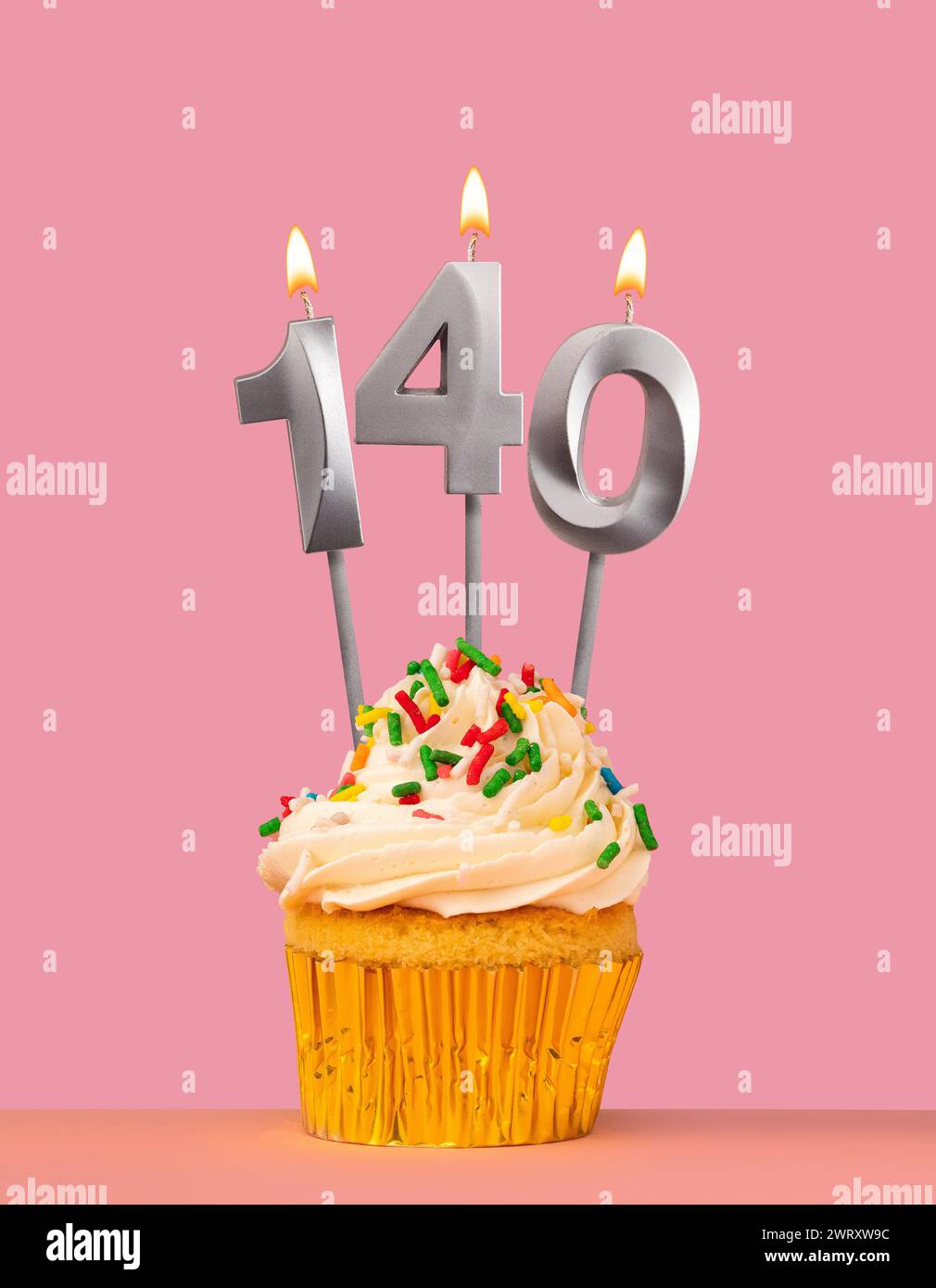 Number 140 candle with cupcake - Birthday card Stock Photo - Alamy