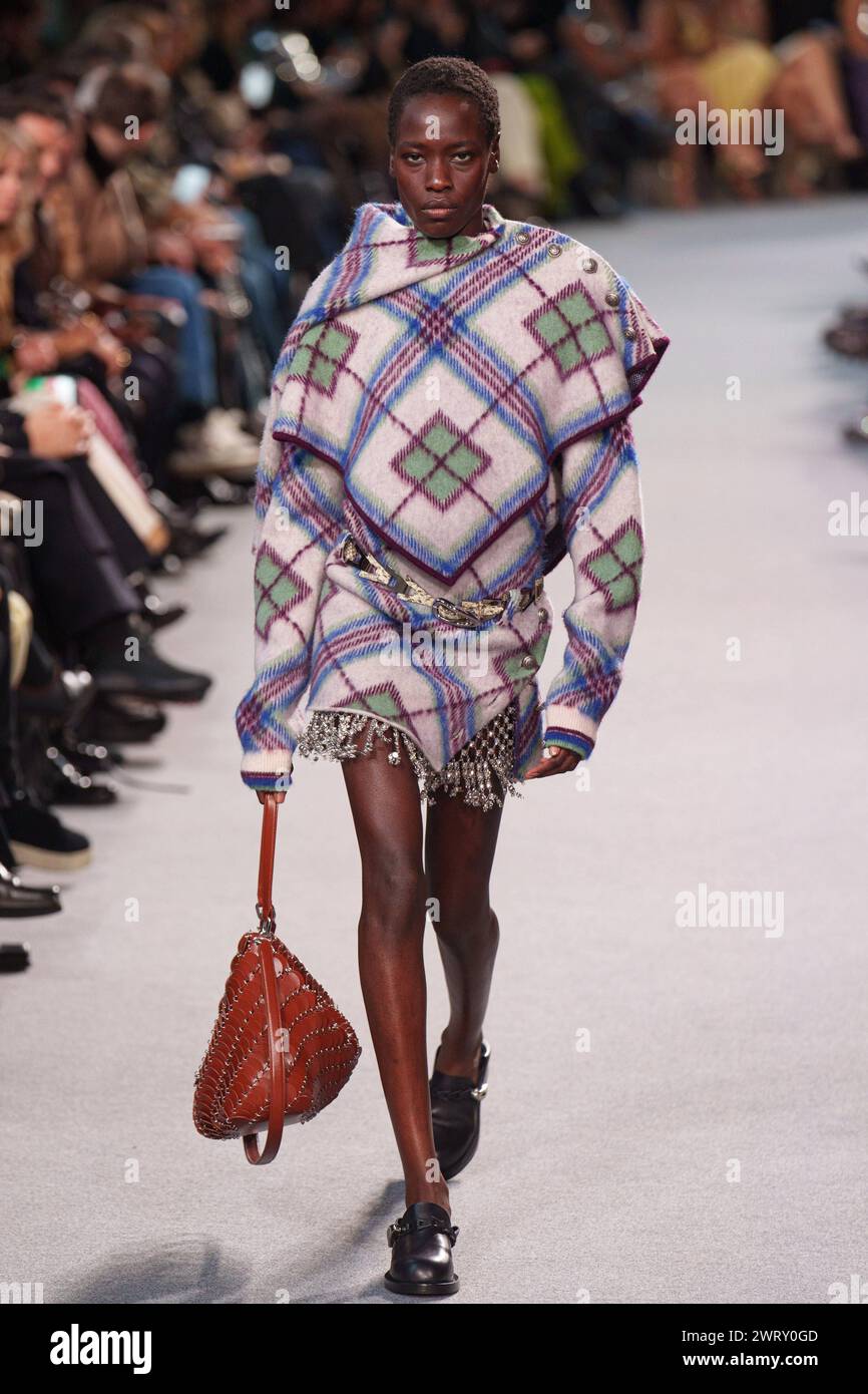 Paco Rabanne Paris Autumn-Winter 2024 Paco Rabanne Fall Winter 2024-25 ...