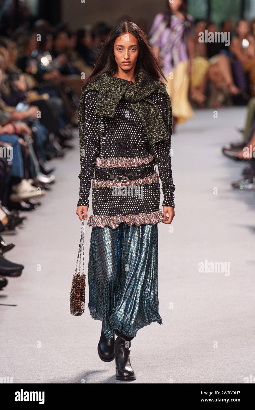 Paco Rabanne Paris Autumn-Winter 2024 Paco Rabanne Fall Winter 2024-25 ...