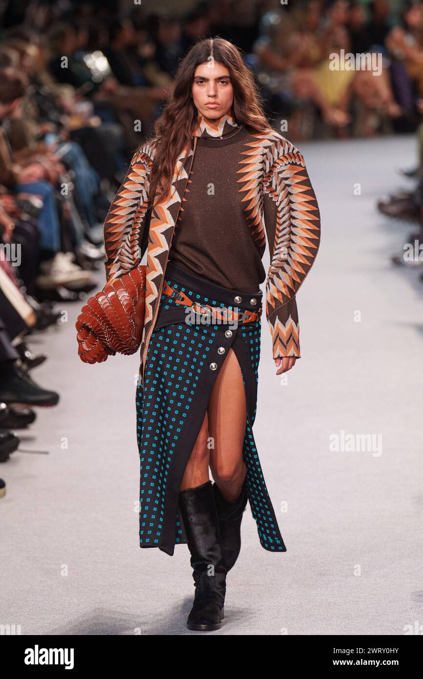 Paco Rabanne Paris Autumn-Winter 2024 Paco Rabanne Fall Winter 2024-25 ...