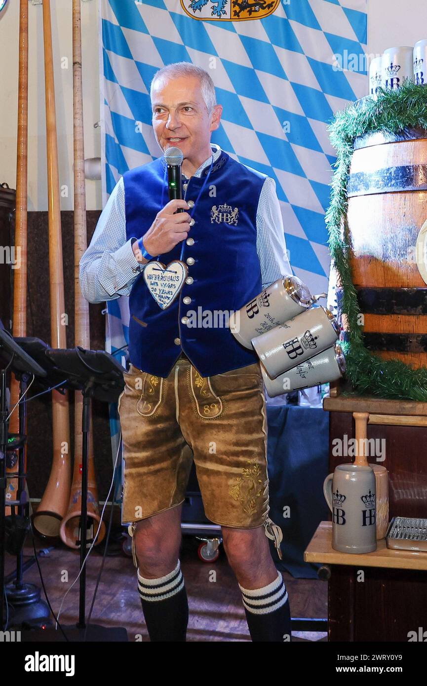 Brauereidirektor Dr. Michael Moeller, 20 Jahre Hofbraeuhaus Las Vegas ...