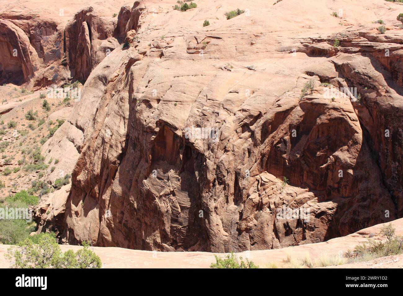 Cliffside hike hi-res stock photography and images - Alamy