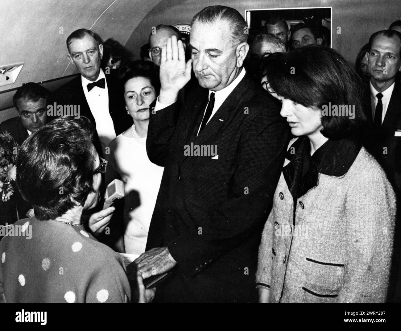 November 22, 1963: Dallas, Texas, United States: Swearing-in ceremony ...