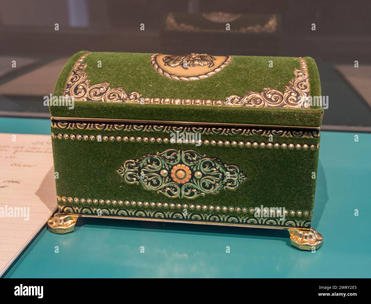 Chocolates berlin hi-res stock photography and images - Alamy