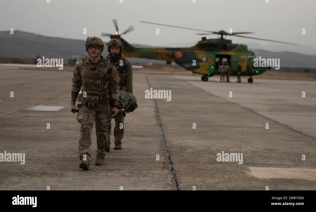 U.S. Air Force respiratory care practitioner, Tech Sgt. Matthew ...