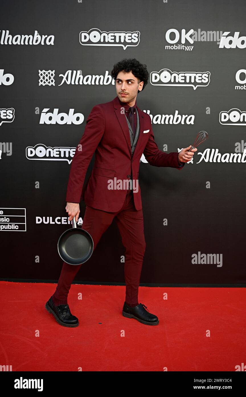 Alex Chía poses at the photocall of the 'Premios Ídolo 2024' at the ...