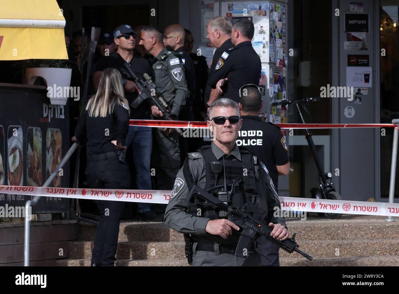 (240314) -- BEIT KAMA, March 14, 2024 (Xinhua) -- Israeli police and ...