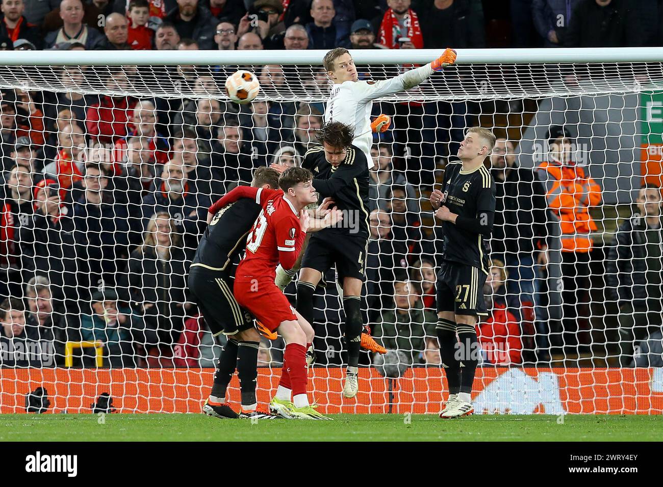 Goalkeeper jensen punches hi-res stock photography and images - Alamy