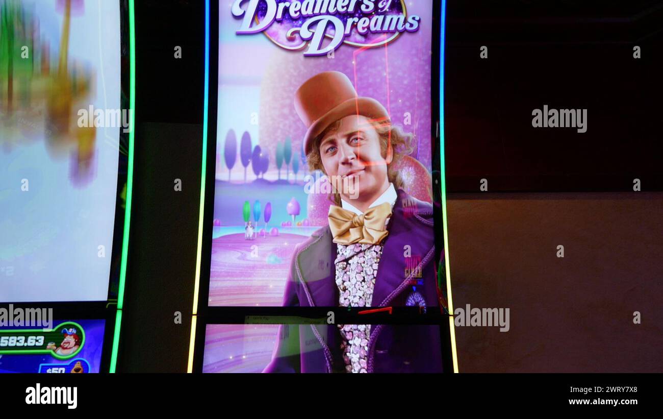 Gene wilder willy wonka hi-res stock photography and images - Alamy