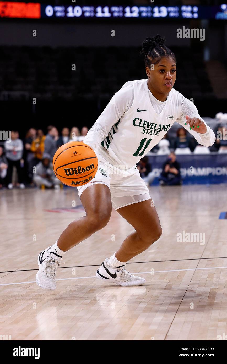 INDIANAPOLIS, IN - MARCH 11: Cleveland State Vikings guard Colbi Maples ...
