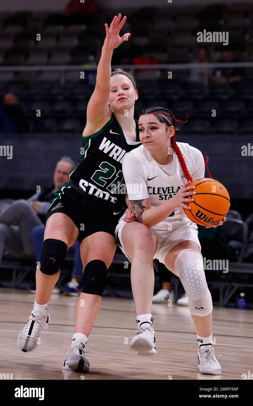 INDIANAPOLIS, IN - MARCH 11: Cleveland State Vikings guard Mickayla ...