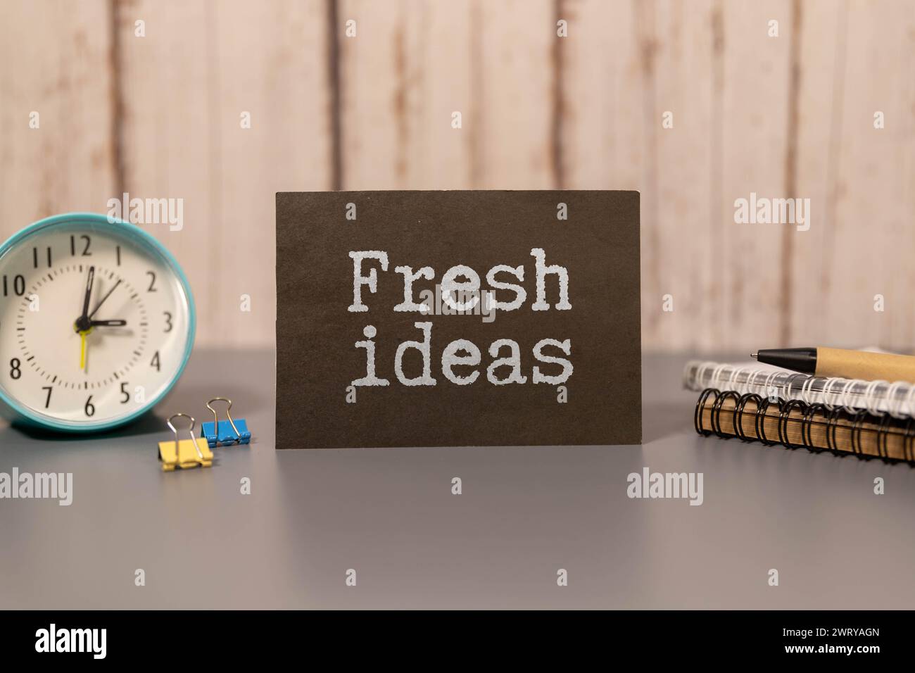 Glossy text animation hi-res stock photography and images - Alamy