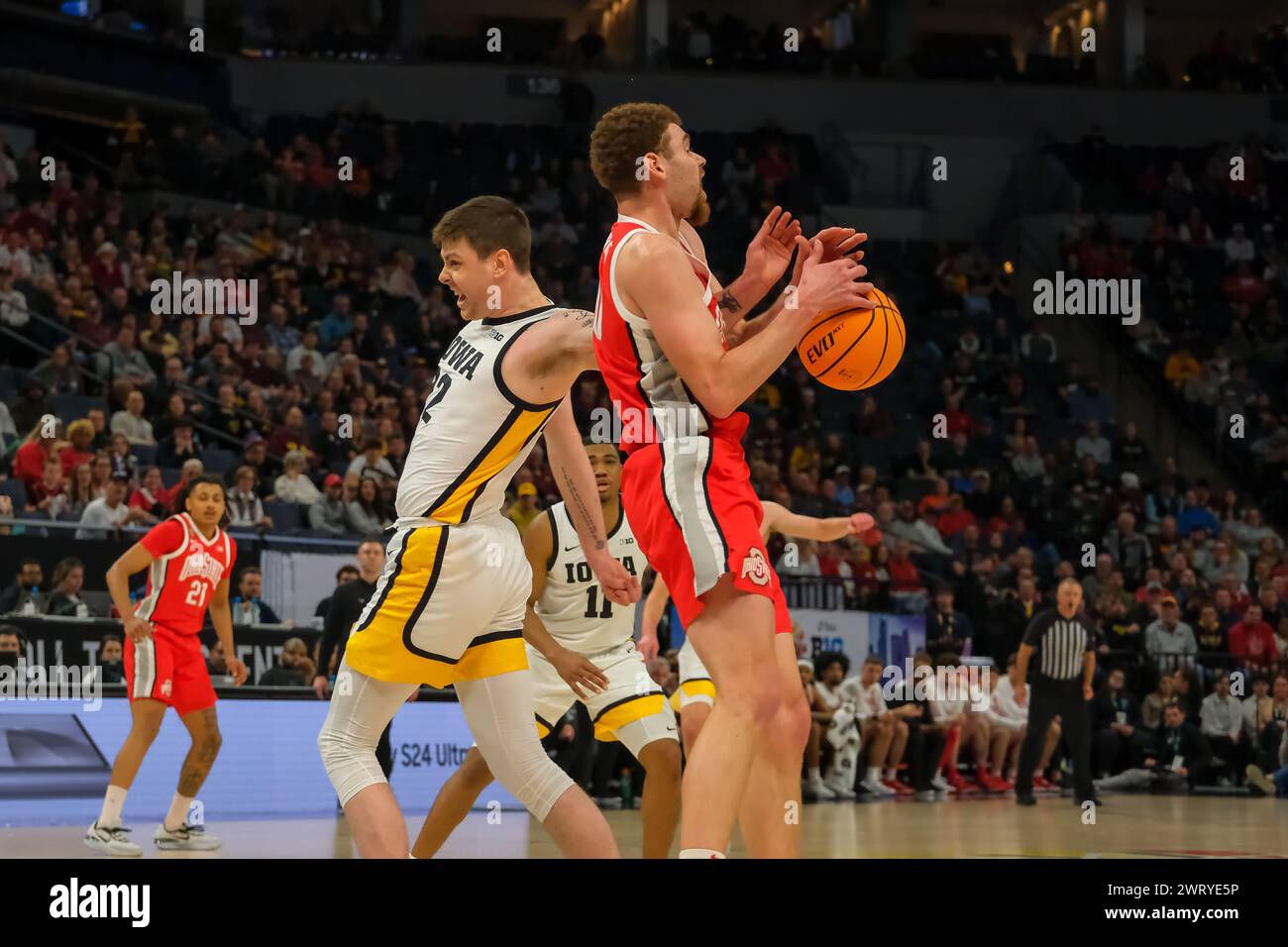 Minneapolis, Minnesota, USA. 14th Mar, 2024. Iowa Hawkeyes forward ...