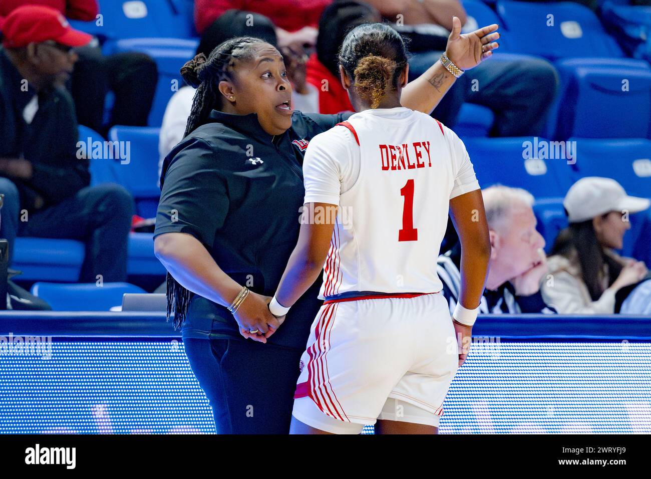 Lamar coach Aqua Franklin talks to guard Jacei Denley (1) during the ...