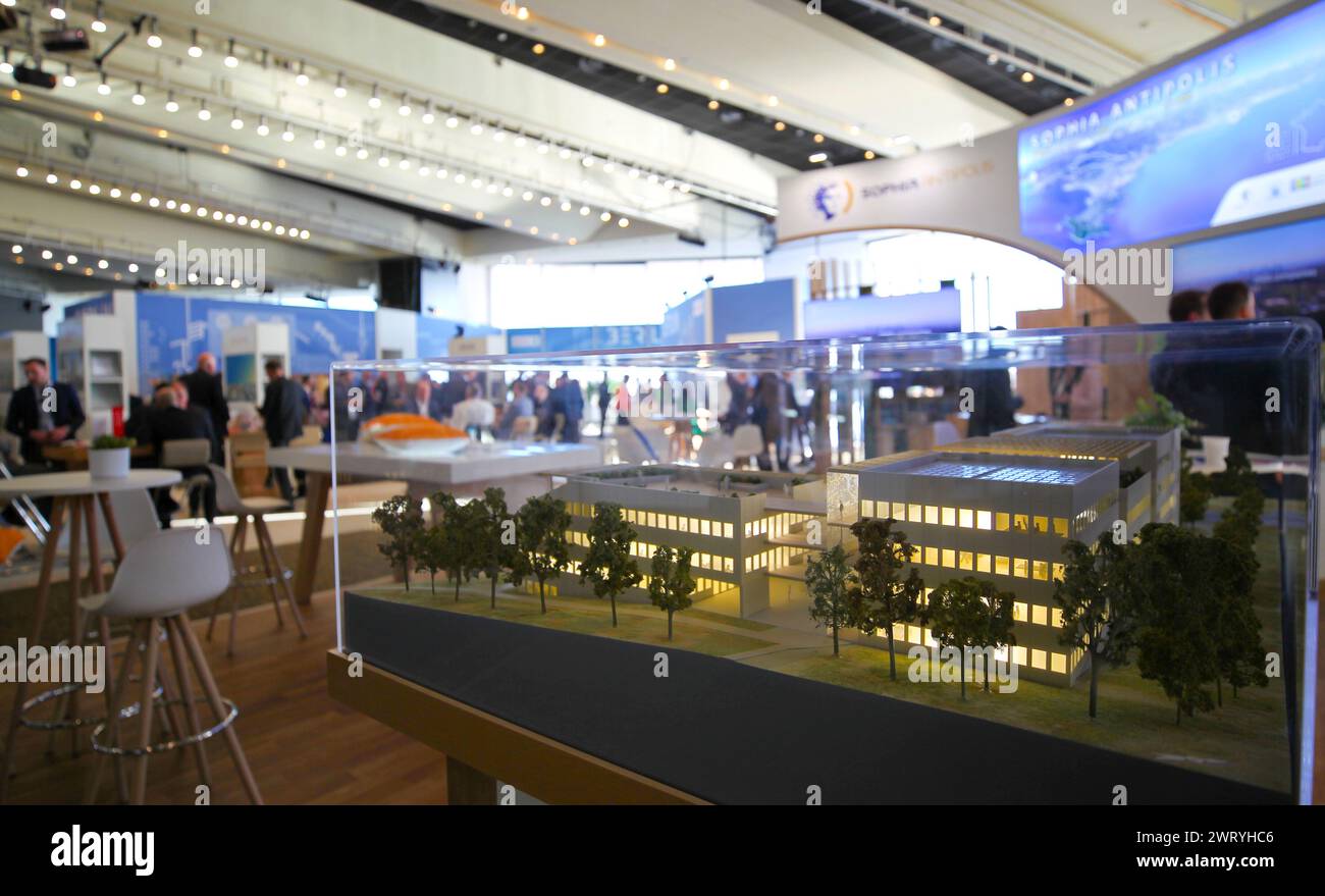 Mipim 2024 cannes hi-res stock photography and images - Alamy