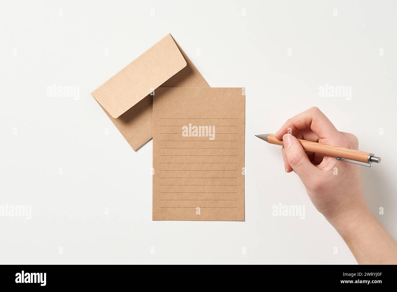 Letterpaper hi-res stock photography and images - Alamy