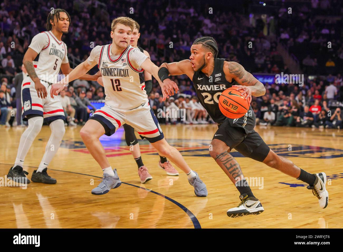 Dayvion hi-res stock photography and images - Alamy