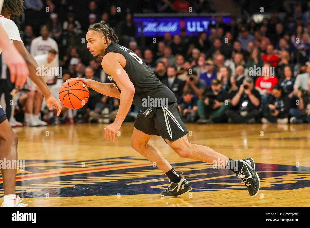 Dayvion hi-res stock photography and images - Alamy