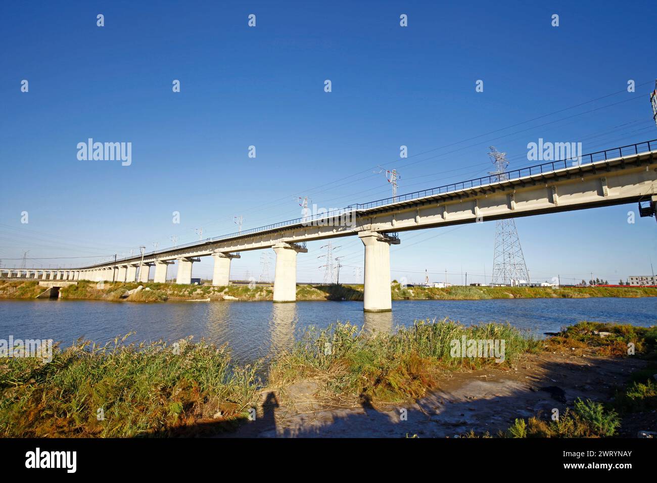 Elevated bridge concrete structure Stock Photo - Alamy