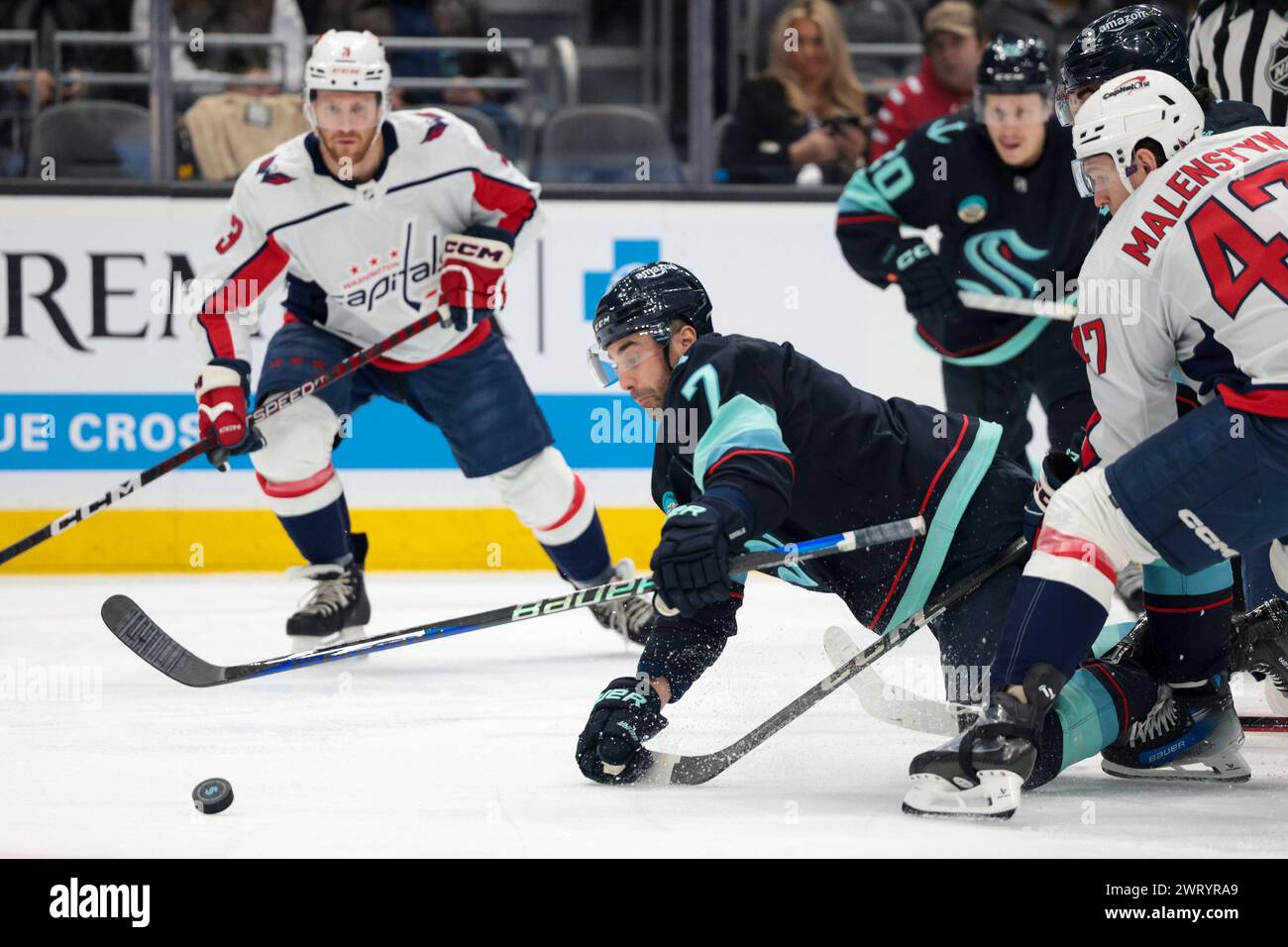 Seattle Kraken right wing Jordan Eberle (7) goes for the puck as ...