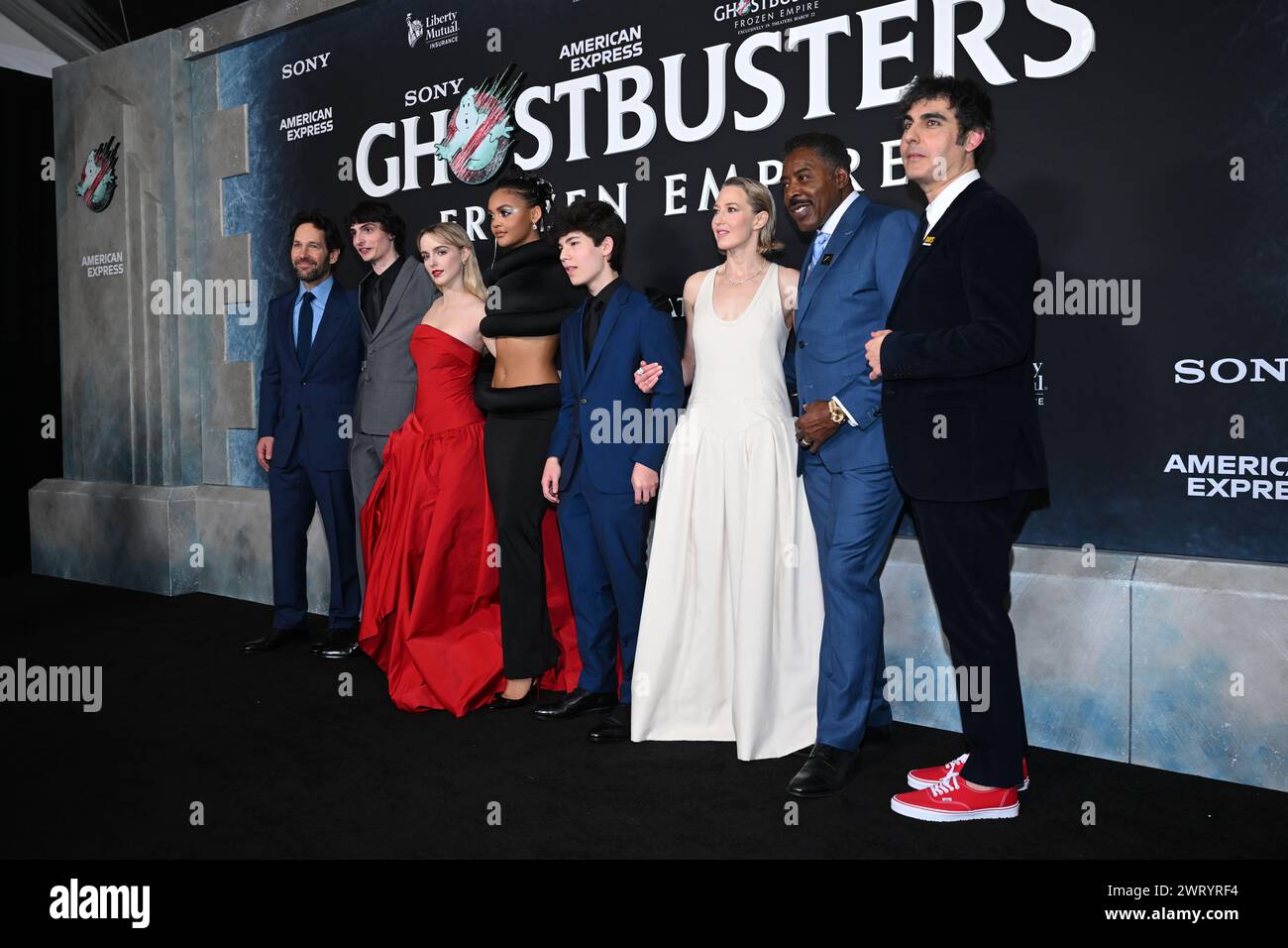 Paul Rudd, Finn Wolfhard, Mckenna Grace, Celeste O'Connor, Logan Kim ...