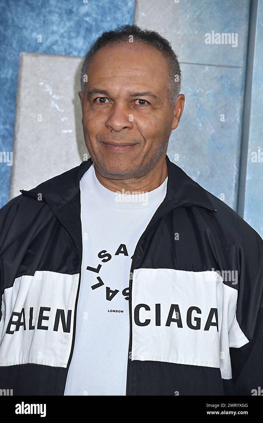 Ray Parker, Jr arrives at the NYC Premiere of "Ghostbusters: Frozen ...