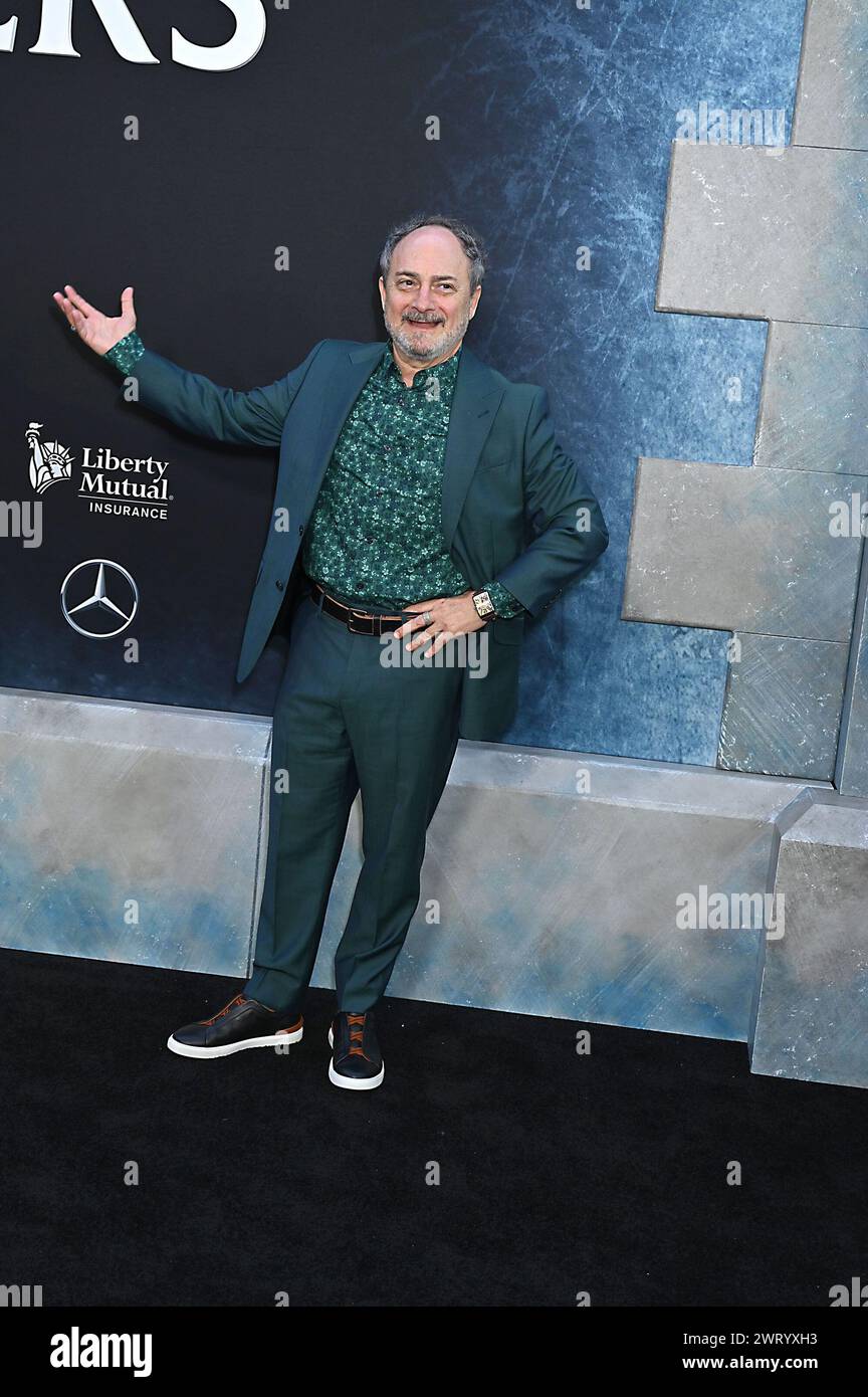 Kevin Pollak arrives at the NYC Premiere of "Ghostbusters: Frozen ...