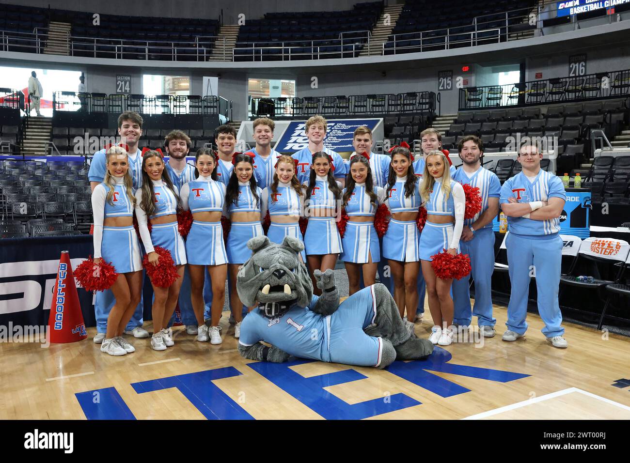 HUNTSVILLE, AL - MARCH 14: Louisiana Tech Lady Techsters cheerleaders ...