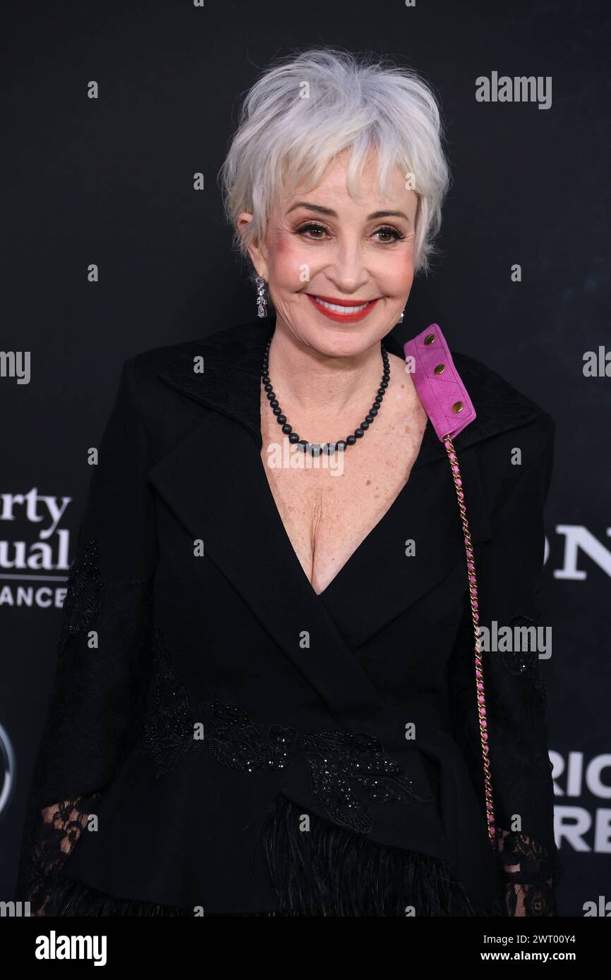 Annie potts ghostbusters hi-res stock photography and images - Alamy