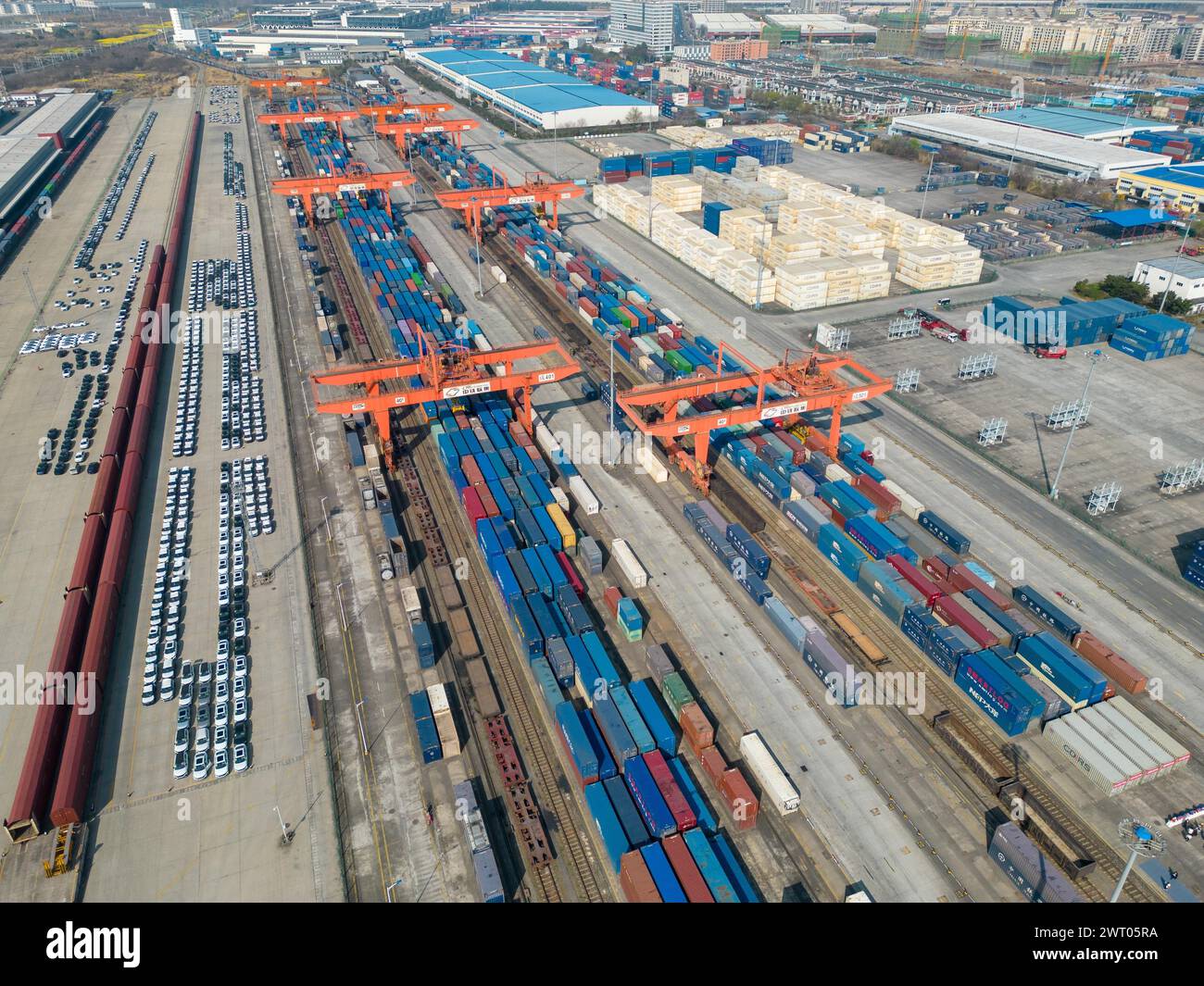The special train of the 110th China Food and Drinks Fair departing ...